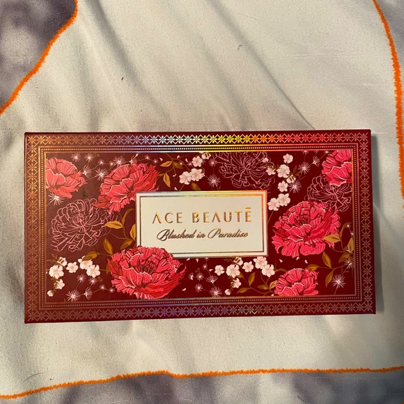 Ace Beaute | Makeup | Brand New Ace Beaute Blushed In Paradise Pallete ...